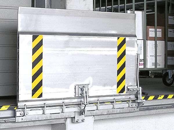 Überladebrücke SKB » seitenverschiebbare Verladelösung bis 4t